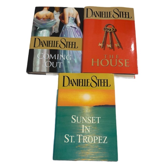 Danielle Steel | Accents | Danielle Steele Hardcover Book Set 3 | Poshmark